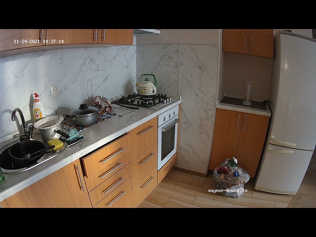 Gaia & Grayson - Page 72 - Archived Apartment Discussions - Voyeur ...